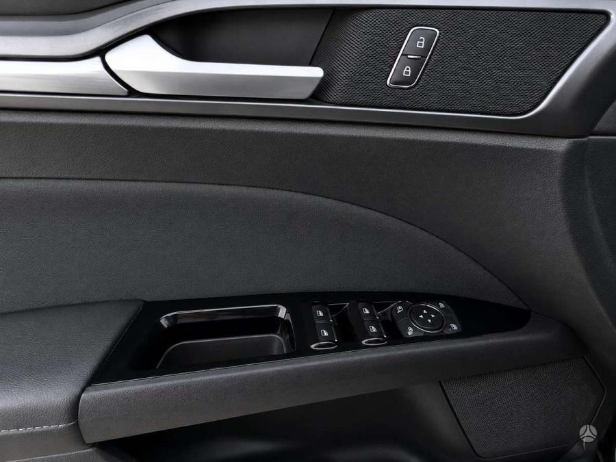 Melns Ford Mondeo 2021 Pakruojis, ar dzinēja tilpumu 2.00 L un nobraukumu 274 tūkst. km par 7700 €, foto 9 vietnē AUTOMOTO.COM.LV