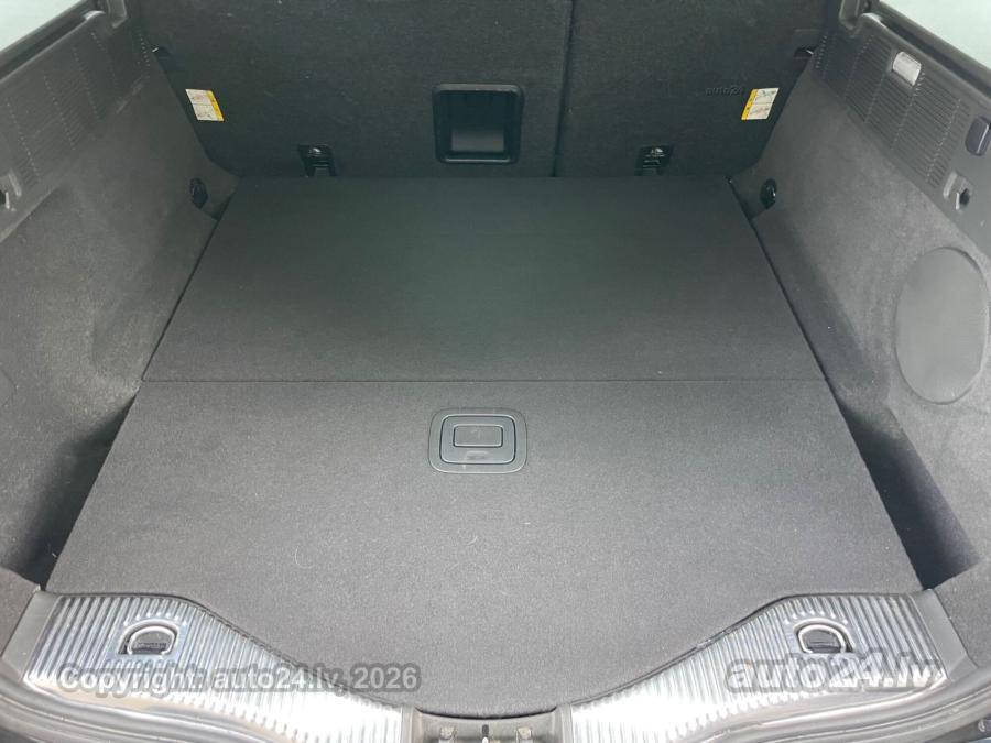 Black Ford Mondeo 2021 in Tallinn, with an engine capacity of 2.00 L and mileage of 188 thousand km for 14900 €, photo 8 on AUTOMOTO.COM.LV