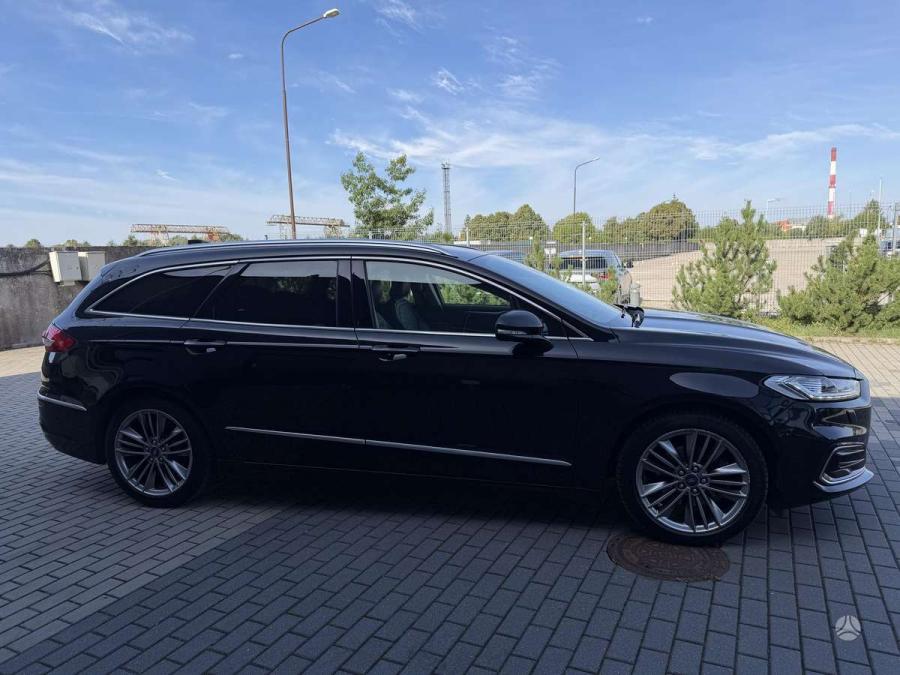 Melns Ford Mondeo 2021 Šauļi, ar dzinēja tilpumu 2.00 L un nobraukumu 249 tūkst. km par 10999 €, foto 6 vietnē AUTOMOTO.COM.LV