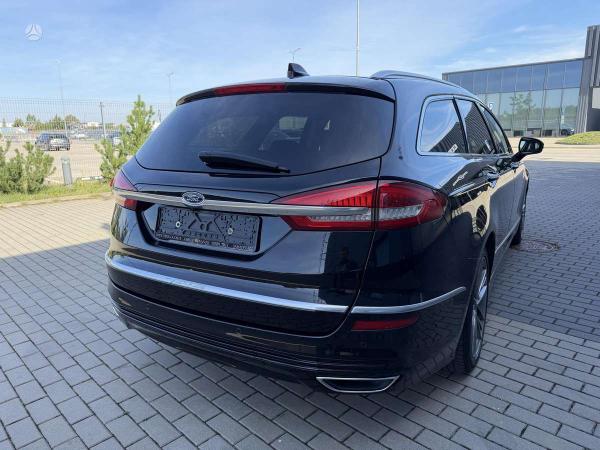 Black Ford Mondeo 2021 in Siauliai, with an engine capacity of 2.00 L and mileage of 249 thousand km for 10999 €, photo 10 on AUTOMOTO.COM.LV