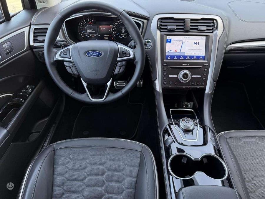 Melns Ford Mondeo 2021 Šauļi, ar dzinēja tilpumu 2.00 L un nobraukumu 249 tūkst. km par 10999 €, foto 11 vietnē AUTOMOTO.COM.LV