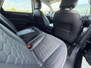Melns Ford Mondeo 2021 Šauļi, ar dzinēja tilpumu 2.00 L un nobraukumu 249 tūkst. km par 10999 €, foto 17 vietnē AUTOMOTO.COM.LV