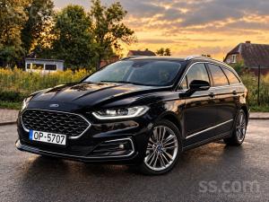 Melns Ford Mondeo 2021 Daugavpils, ar dzinēja tilpumu 2.00 L un nobraukumu 256 tūkst. km par 14800 €, foto  vietnē AUTOMOTO.COM.LV