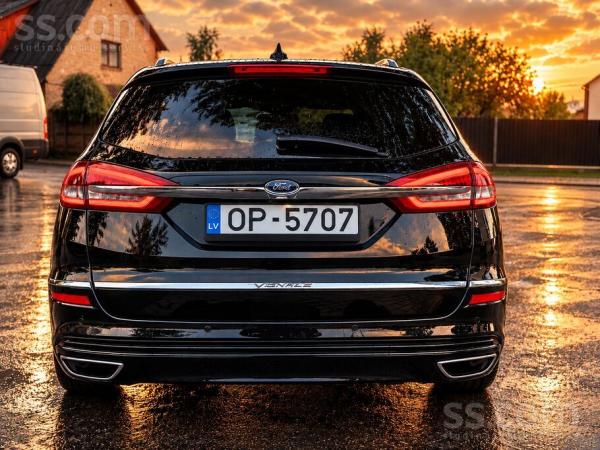Melns Ford Mondeo 2021 Daugavpils, ar dzinēja tilpumu 2.00 L un nobraukumu 256 tūkst. km par 14800 €, foto 6 vietnē AUTOMOTO.COM.LV