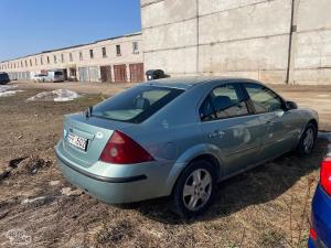 Blue Ford Mondeo 2001 in Panevezys, with an engine capacity of 2.00 L and mileage of 263 thousand km for 500 €, photo 2 on AUTOMOTO.COM.LV