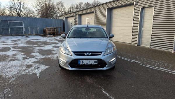 Blue Ford Mondeo 2007 in Kaunas, with an engine capacity of 2.00 L and mileage of 239 thousand km for 3300 €, photo 4 on AUTOMOTO.COM.LV