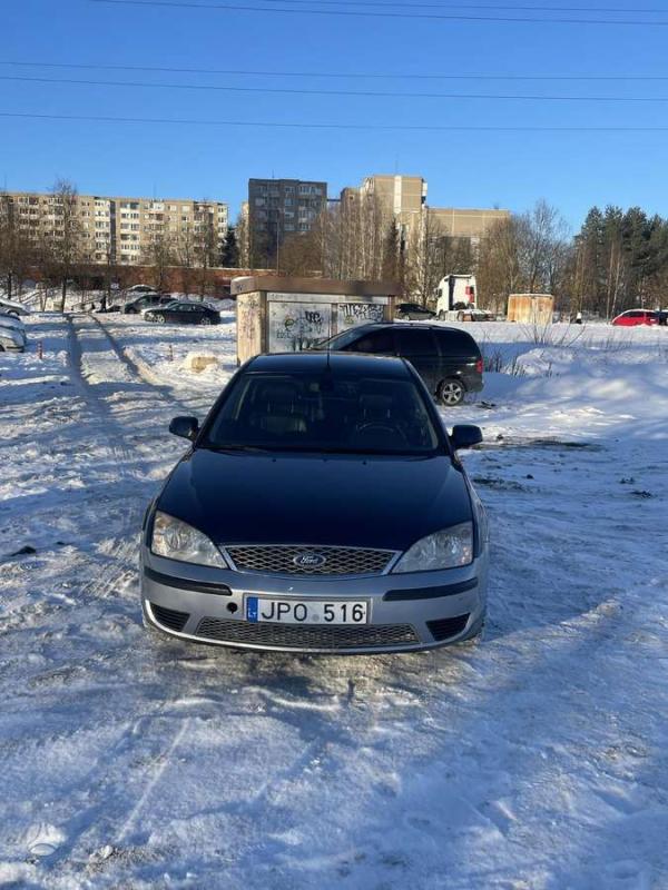 Blue Ford Mondeo 2007 in Vilnius, with an engine capacity of 2.00 L and mileage of 301 thousand km for 920 €, photo 5 on AUTOMOTO.COM.LV
