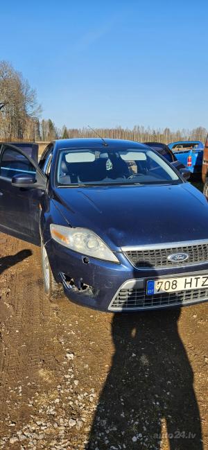 Zils Ford Mondeo 2007 Tallina, ar dzinēja tilpumu 2.50 L un nobraukumu 0 tūkst. km par 1200 €, foto 4 vietnē AUTOMOTO.COM.LV