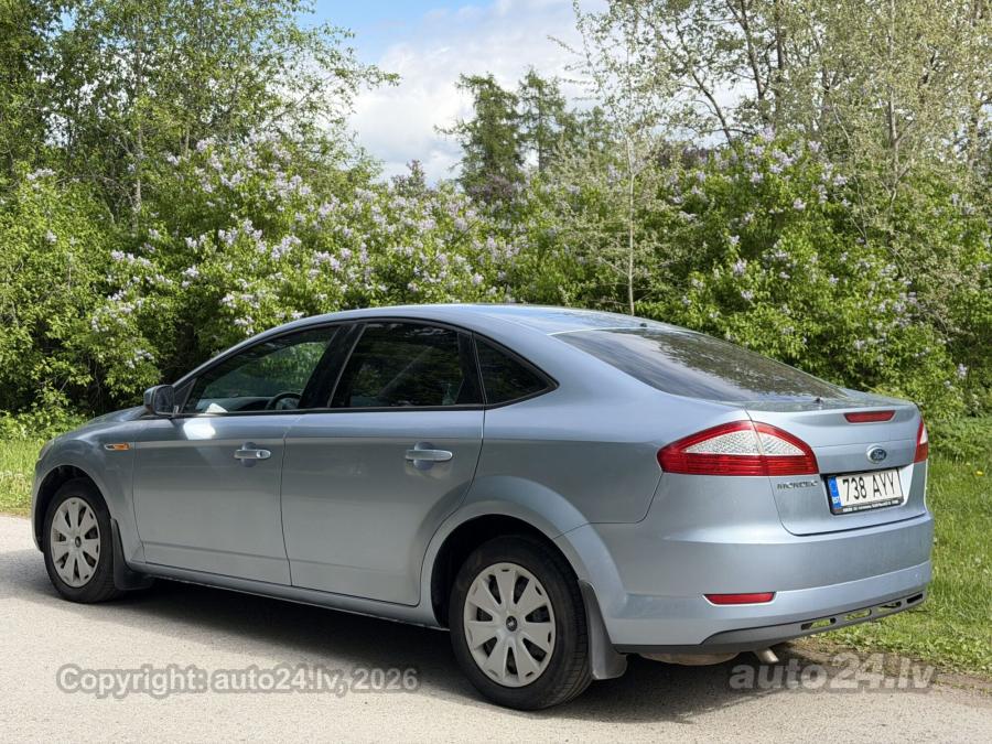 Blue Ford Mondeo 2007 in Tallinn, with an engine capacity of 2.00 L and mileage of 263 thousand km for 2500 €, photo 5 on AUTOMOTO.COM.LV