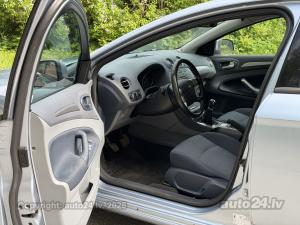 Blue Ford Mondeo 2007 in Tallinn, with an engine capacity of 2.00 L and mileage of 263 thousand km for 2500 €, photo 8 on AUTOMOTO.COM.LV