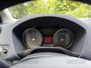Blue Ford Mondeo 2007 in Tallinn, with an engine capacity of 2.00 L and mileage of 263 thousand km for 2500 €, photo 9 on AUTOMOTO.COM.LV