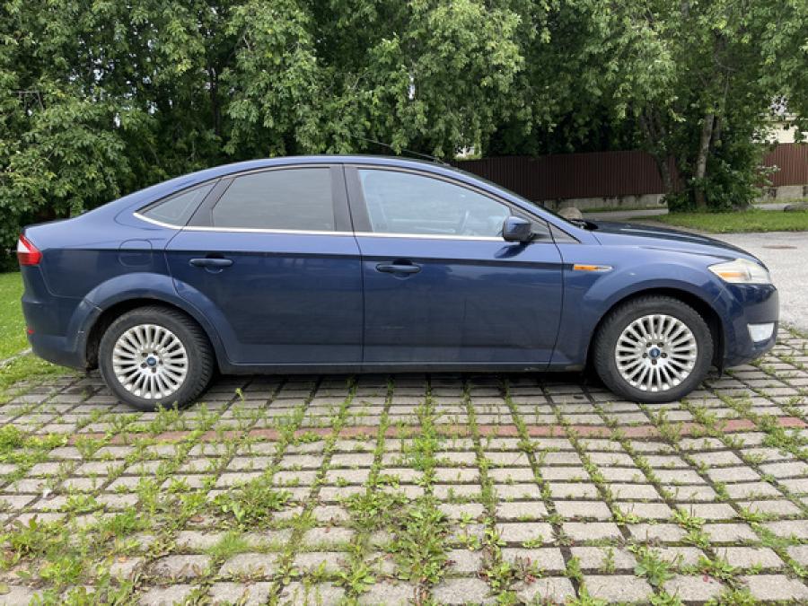 Blue Ford Mondeo 2007 in Tallinn, with an engine capacity of 1.80 L and mileage of 423 thousand km for 1600 €, photo 6 on AUTOMOTO.COM.LV