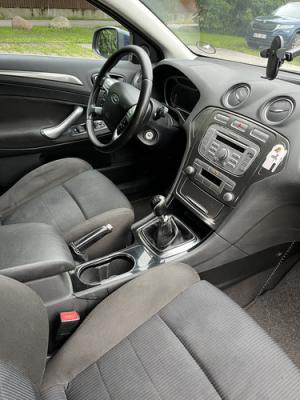 Blue Ford Mondeo 2007 in Tallinn, with an engine capacity of 1.80 L and mileage of 423 thousand km for 1600 €, photo 12 on AUTOMOTO.COM.LV