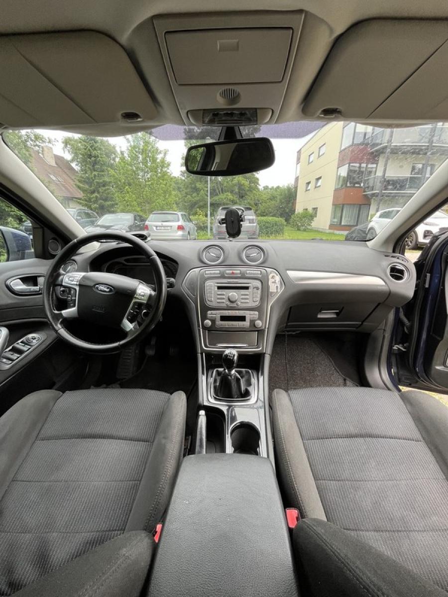 Blue Ford Mondeo 2007 in Tallinn, with an engine capacity of 1.80 L and mileage of 423 thousand km for 1600 €, photo 21 on AUTOMOTO.COM.LV
