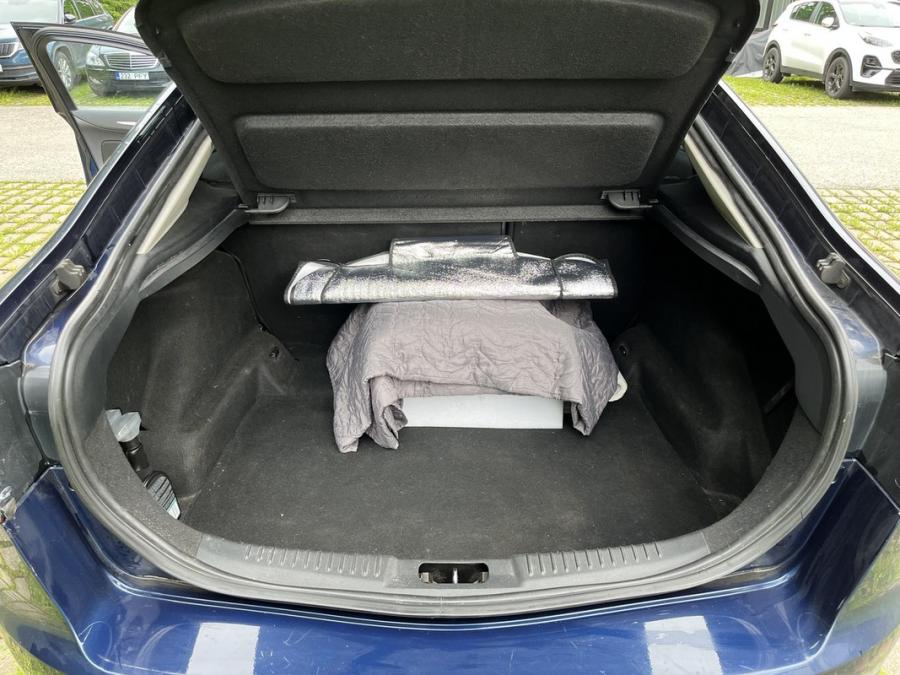 Blue Ford Mondeo 2007 in Tallinn, with an engine capacity of 1.80 L and mileage of 423 thousand km for 1600 €, photo 28 on AUTOMOTO.COM.LV