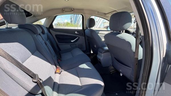 Zils Ford Mondeo 2007 Rīga, ar dzinēja tilpumu 1.80 L un nobraukumu 284 tūkst. km par 2000 €, foto 8 vietnē AUTOMOTO.COM.LV