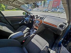 Zils Ford Mondeo 2008 Liepāja, ar dzinēja tilpumu 2.00 L un nobraukumu 240 tūkst. km par 4150 €, foto 8 vietnē AUTOMOTO.COM.LV