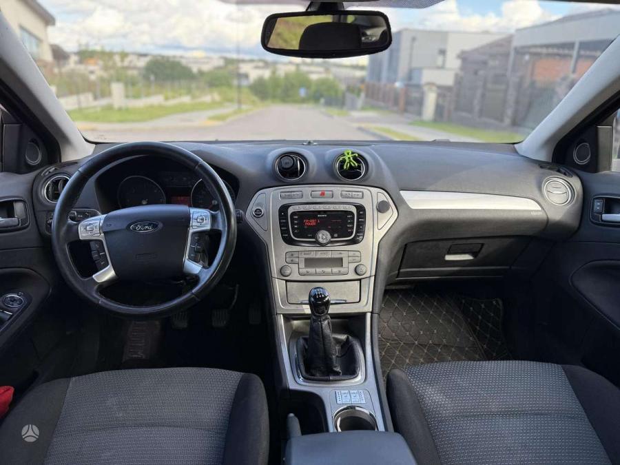 Zils Ford Mondeo 2008 Viļņa, ar dzinēja tilpumu 1.75 L un nobraukumu 265 tūkst. km par 1450 €, foto 11 vietnē AUTOMOTO.COM.LV