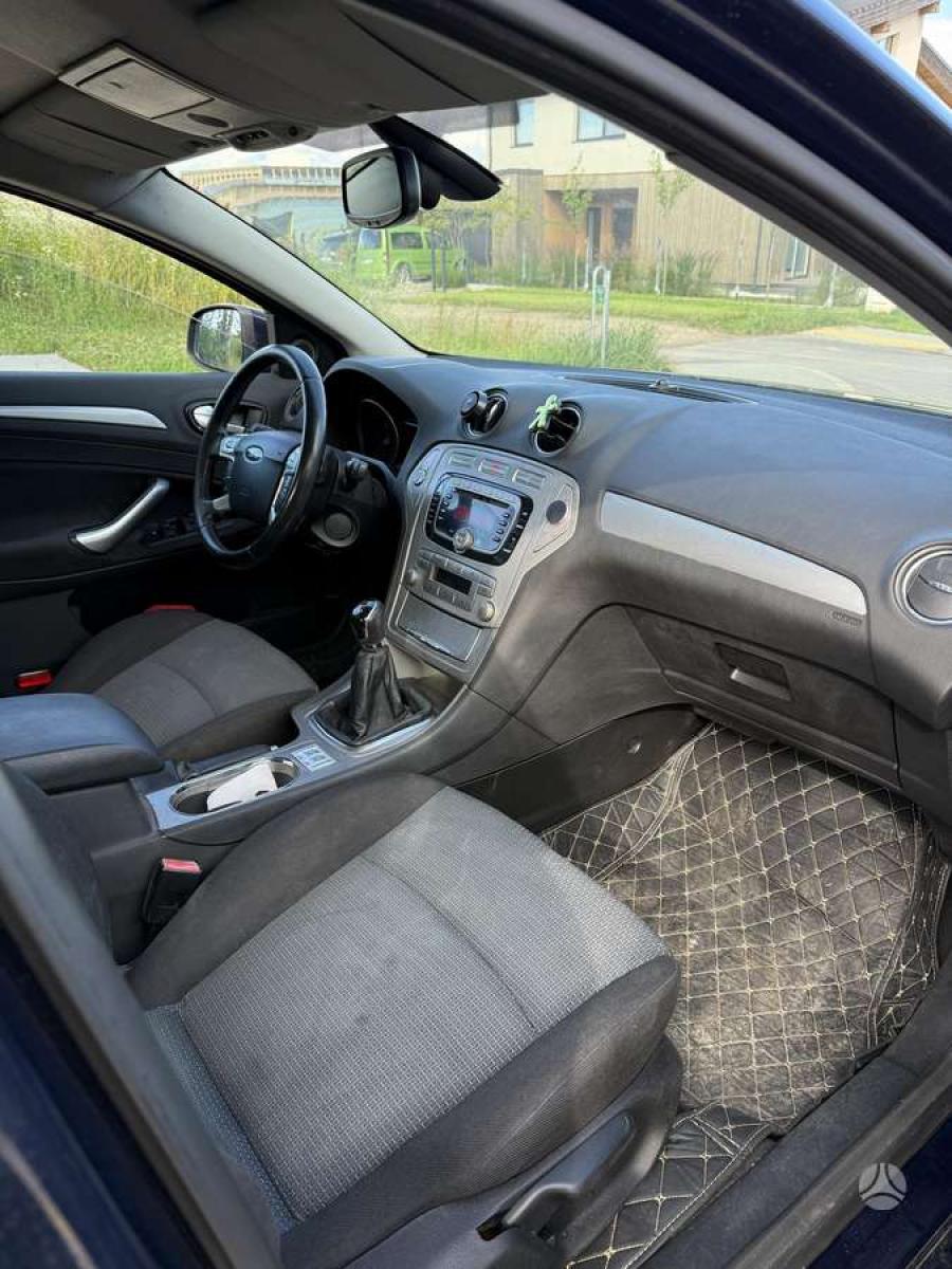 Zils Ford Mondeo 2008 Viļņa, ar dzinēja tilpumu 1.75 L un nobraukumu 265 tūkst. km par 1450 €, foto 12 vietnē AUTOMOTO.COM.LV