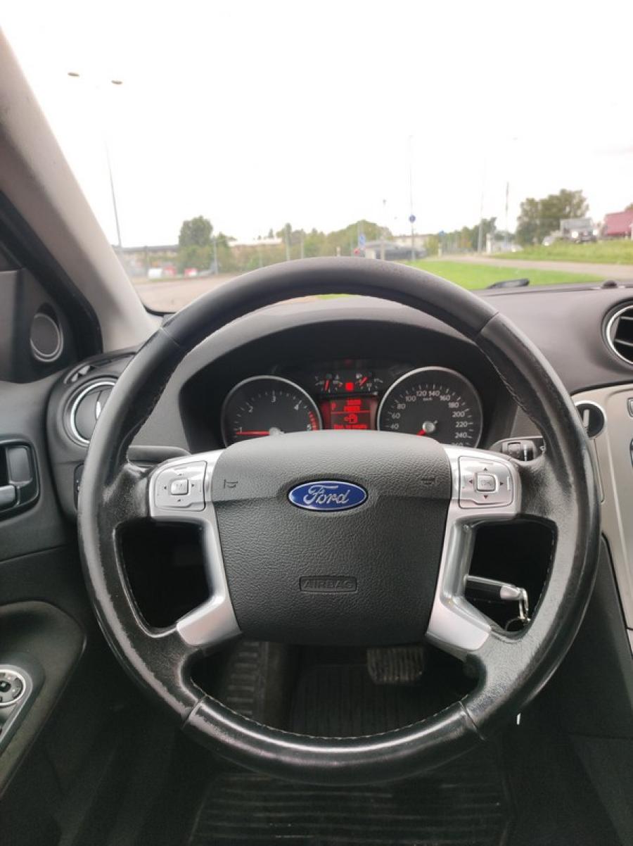 Zils Ford Mondeo 2008 Rakvere, ar dzinēja tilpumu 1.80 L un nobraukumu 0 tūkst. km par 2450 €, foto 23 vietnē AUTOMOTO.COM.LV