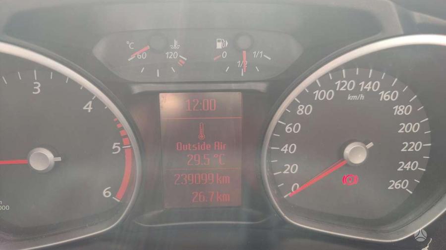 Blue Ford Mondeo 2009 in Vilnius, with an engine capacity of 2.00 L and mileage of 239 thousand km for 2600 €, photo 7 on AUTOMOTO.COM.LV