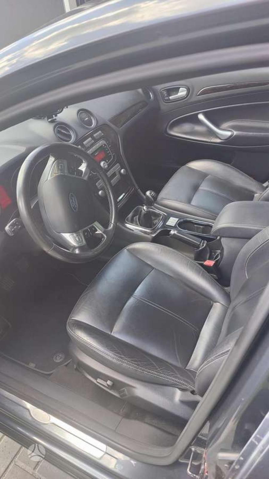 Blue Ford Mondeo 2009 in Vilnius, with an engine capacity of 2.00 L and mileage of 239 thousand km for 2600 €, photo 8 on AUTOMOTO.COM.LV