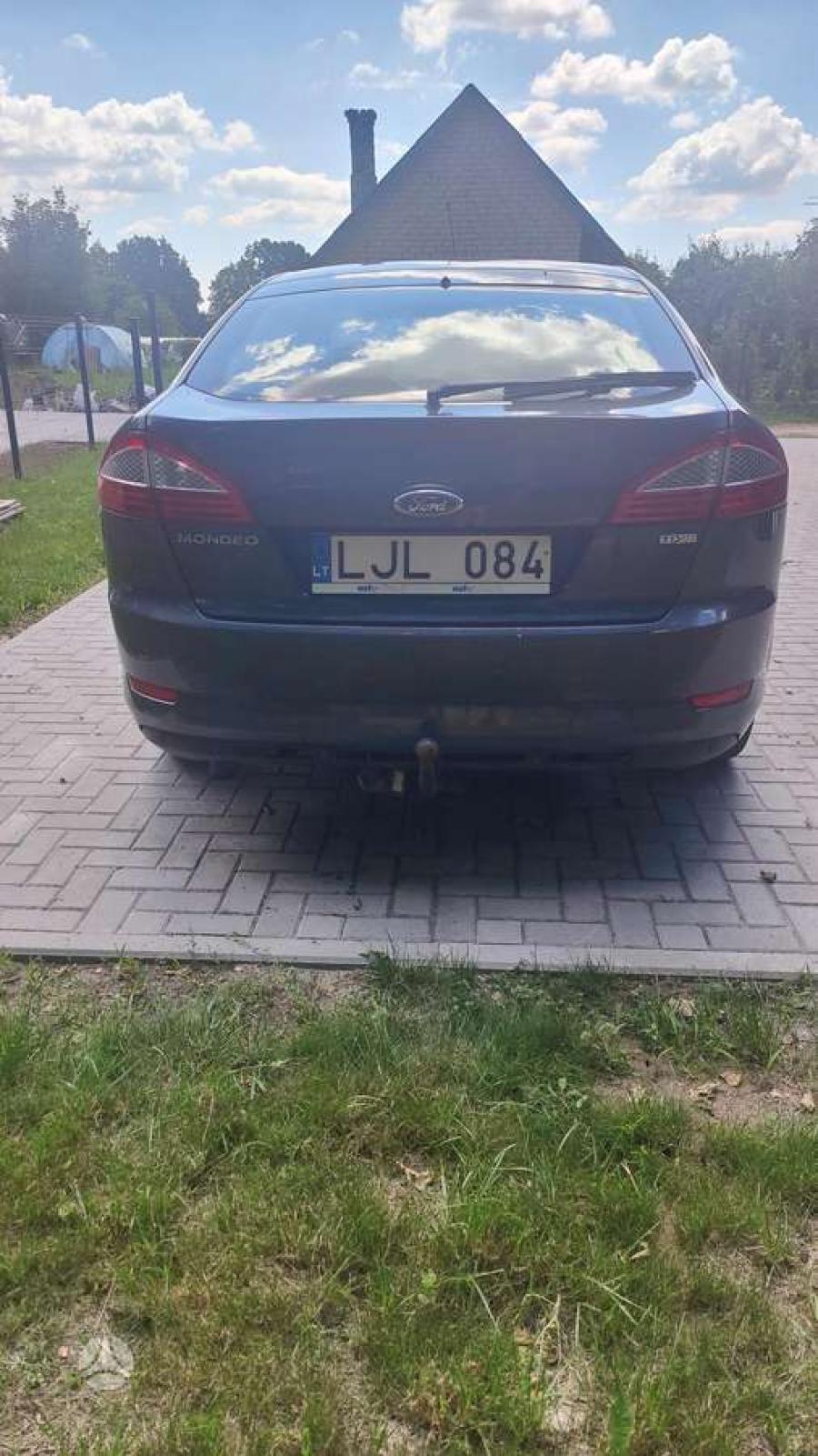 Blue Ford Mondeo 2009 in Vilnius, with an engine capacity of 2.00 L and mileage of 239 thousand km for 2600 €, photo 10 on AUTOMOTO.COM.LV