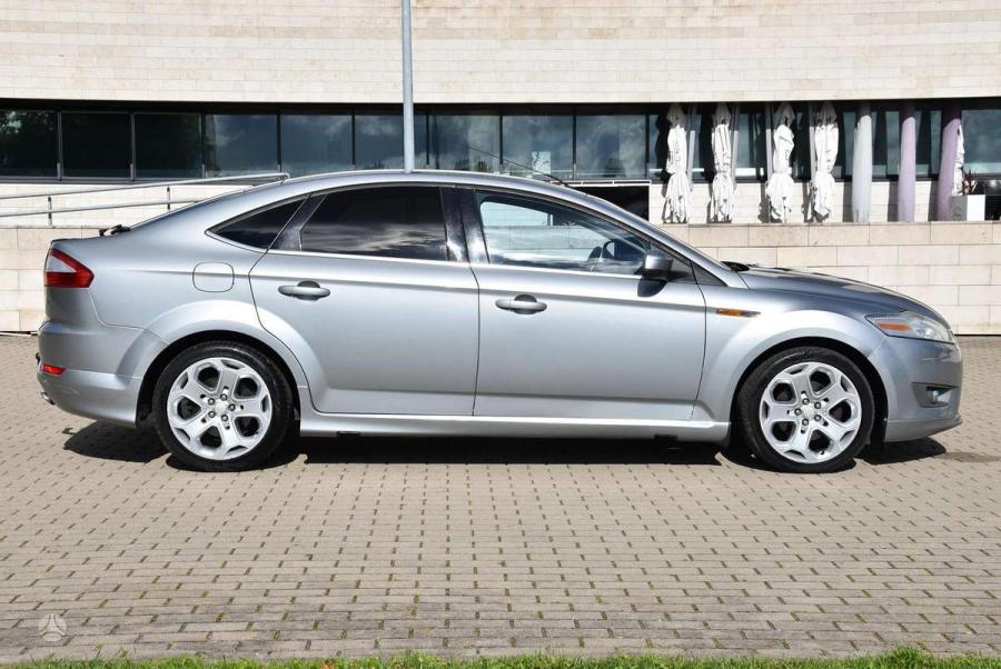 Blue Ford Mondeo 2009 in Vilnius, with an engine capacity of 2.18 L and mileage of 289 thousand km for 2300 €, photo 4 on AUTOMOTO.COM.LV