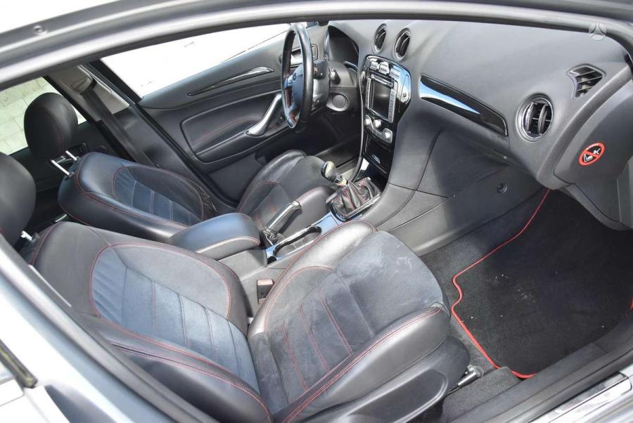 Blue Ford Mondeo 2009 in Vilnius, with an engine capacity of 2.18 L and mileage of 289 thousand km for 2300 €, photo 10 on AUTOMOTO.COM.LV