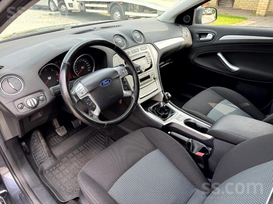 Zils Ford Mondeo 2010 Saldus, ar dzinēja tilpumu 2.00 L un nobraukumu 272 tūkst. km par 3995 €, foto 24 vietnē AUTOMOTO.COM.LV