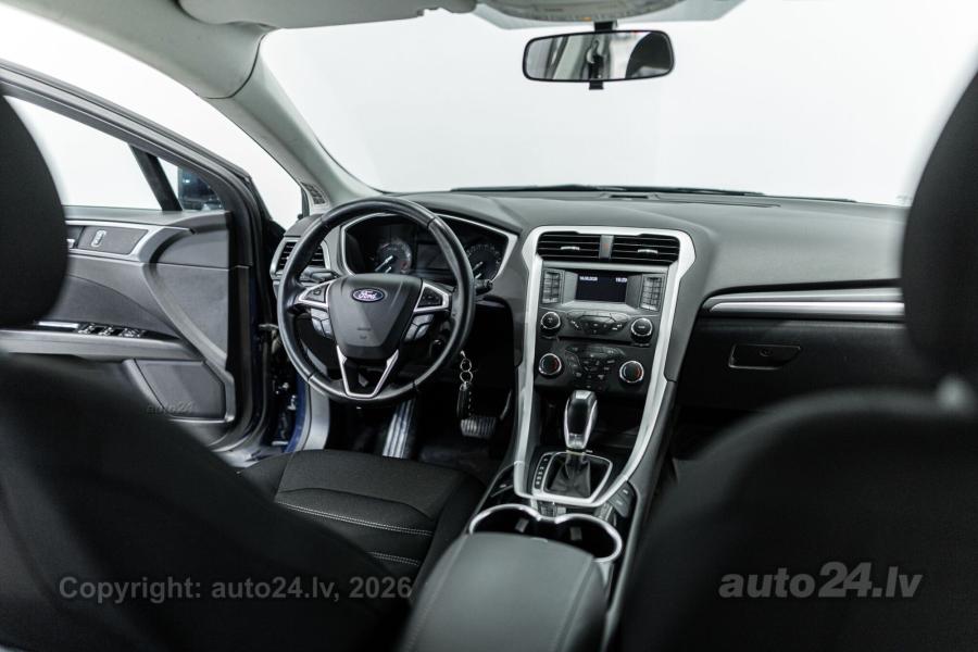 Zils Ford Mondeo 2015 Tallina, ar dzinēja tilpumu 2.00 L un nobraukumu 199 tūkst. km par 6990 €, foto 15 vietnē AUTOMOTO.COM.LV