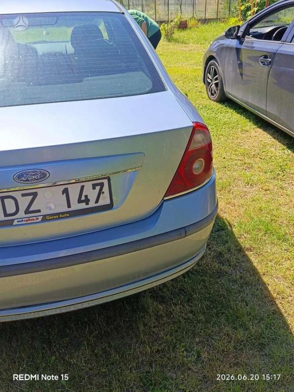 Blue Ford Mondeo 2004 in Vilnius, with an engine capacity of 0.20 L and mileage of 200 thousand km for 700 €, photo 3 on AUTOMOTO.COM.LV