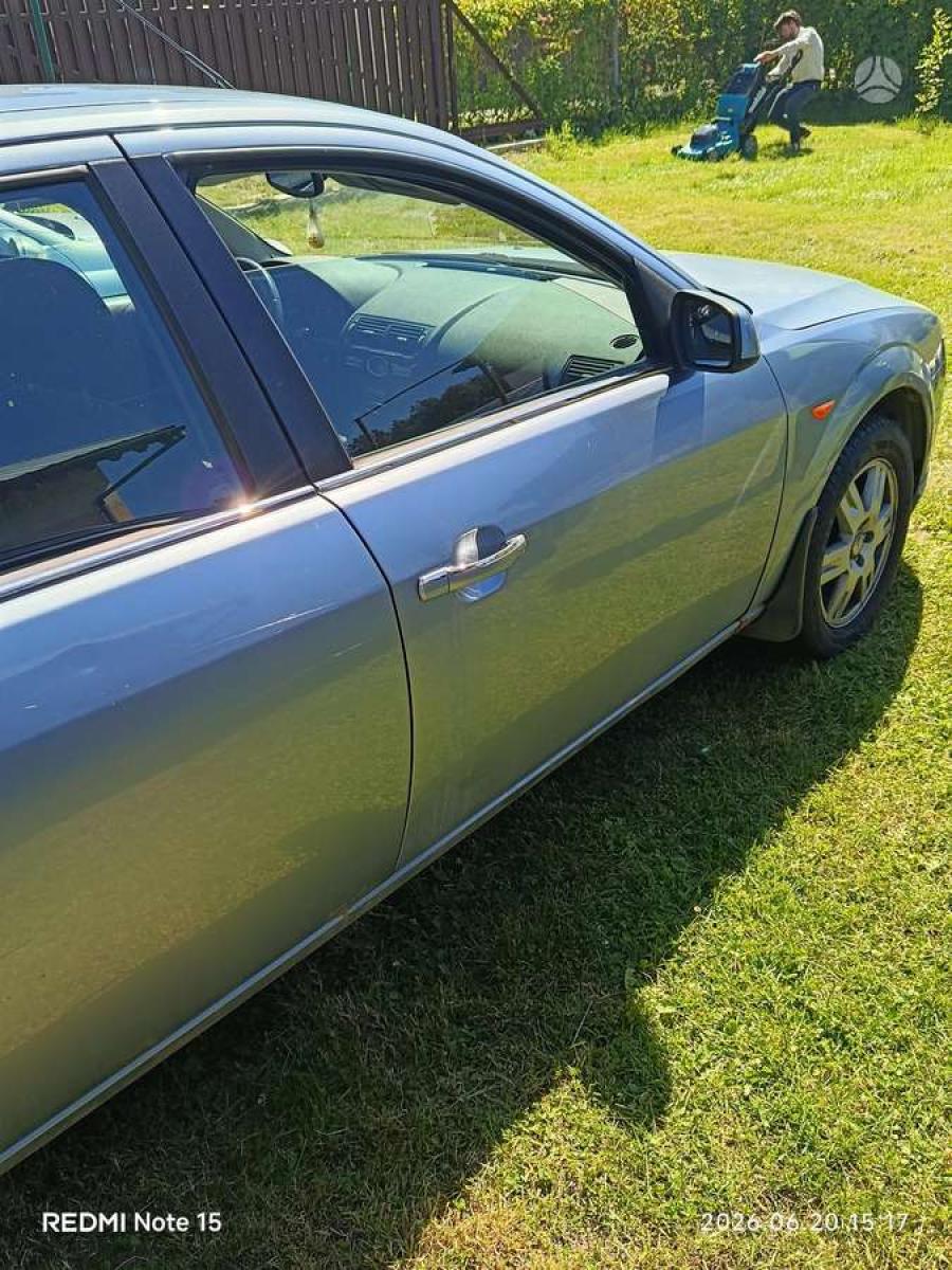 Blue Ford Mondeo 2004 in Vilnius, with an engine capacity of 0.20 L and mileage of 200 thousand km for 700 €, photo 1 on AUTOMOTO.COM.LV