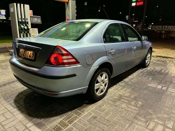 Blue Ford Mondeo 2006 in Vilnius, with an engine capacity of 2.00 L and mileage of 275 thousand km for 650 €, photo 3 on AUTOMOTO.COM.LV