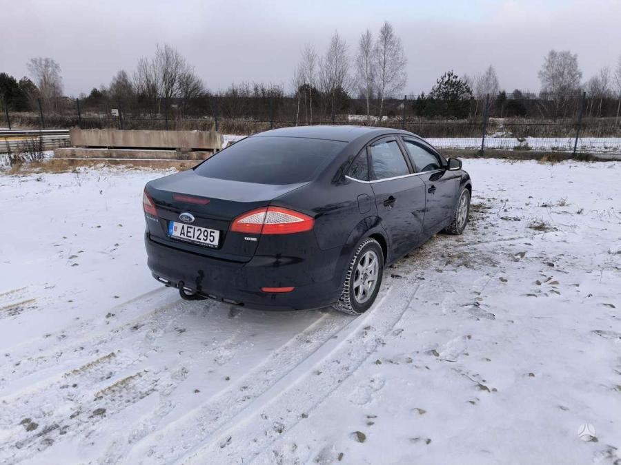 Blue Ford Mondeo 2008 in Vilnius, with an engine capacity of 2.00 L and mileage of 315 thousand km for 2150 €, photo 3 on AUTOMOTO.COM.LV