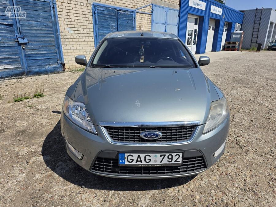 Zils Ford Mondeo 2008 Šauļi, ar dzinēja tilpumu 1.80 L un nobraukumu 250 tūkst. km par 450 €, foto 3 vietnē AUTOMOTO.COM.LV