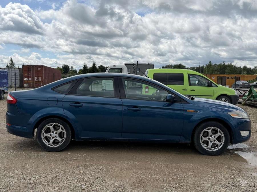 Blue Ford Mondeo 2009 in Siauliai, with an engine capacity of 2.00 L and mileage of 350 thousand km for 1300 €, photo 5 on AUTOMOTO.COM.LV