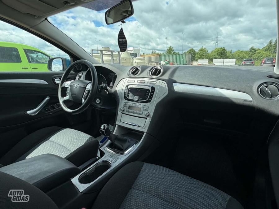 Zils Ford Mondeo 2009 Šauļi, ar dzinēja tilpumu 2.00 L un nobraukumu 350 tūkst. km par 1350 €, foto 17 vietnē AUTOMOTO.COM.LV