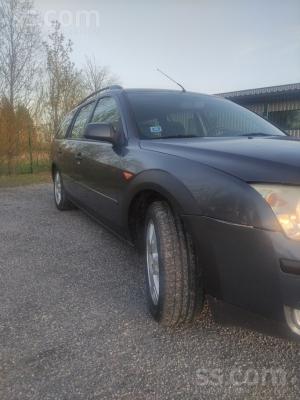Zils Ford Mondeo 2003 Rīga, ar dzinēja tilpumu 2.00 L un nobraukumu 280 tūkst. km par 800 €, foto 3 vietnē AUTOMOTO.COM.LV