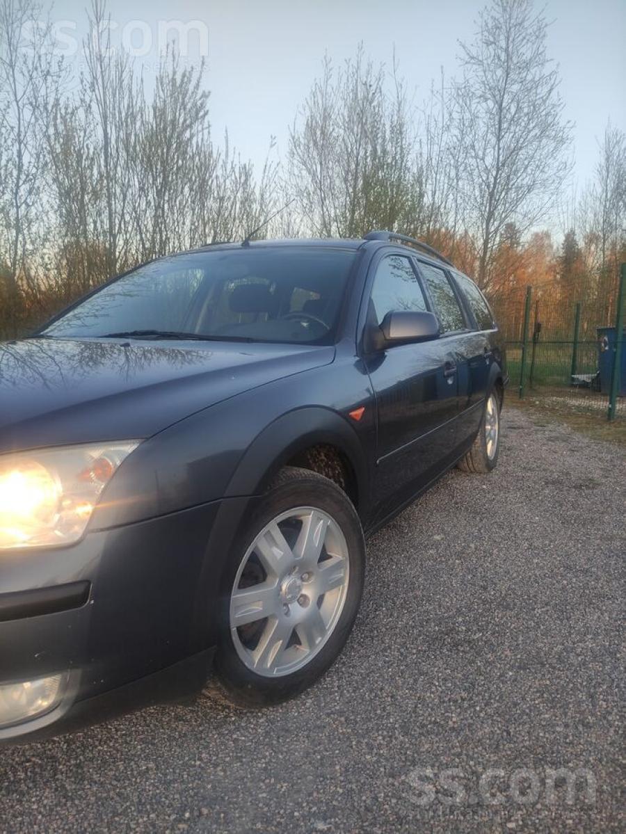 Zils Ford Mondeo 2003 Rīga, ar dzinēja tilpumu 2.00 L un nobraukumu 280 tūkst. km par 800 €, foto 4 vietnē AUTOMOTO.COM.LV