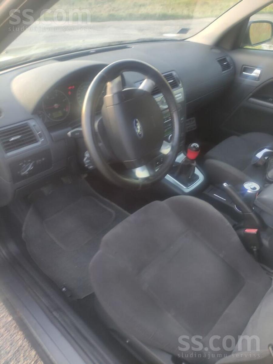 Zils Ford Mondeo 2003 Rīga, ar dzinēja tilpumu 2.00 L un nobraukumu 280 tūkst. km par 800 €, foto 6 vietnē AUTOMOTO.COM.LV