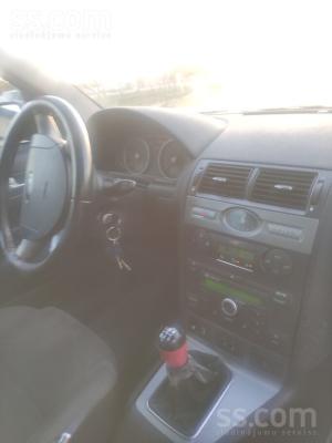 Zils Ford Mondeo 2003 Rīga, ar dzinēja tilpumu 2.00 L un nobraukumu 280 tūkst. km par 800 €, foto 9 vietnē AUTOMOTO.COM.LV