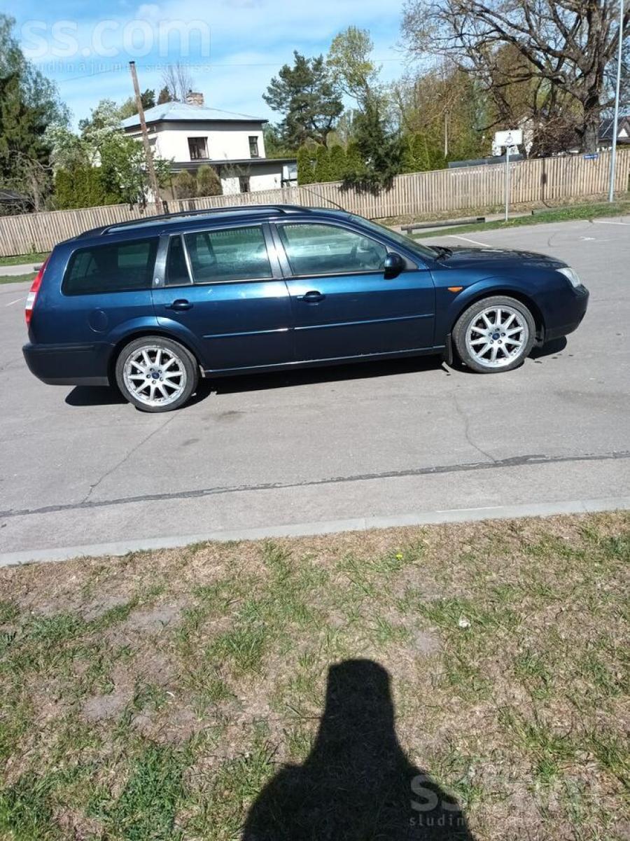 Blue Ford Mondeo 2003 in Riga, with an engine capacity of 2.00 L and mileage of 222 thousand km for 600 €, photo 4 on AUTOMOTO.COM.LV
