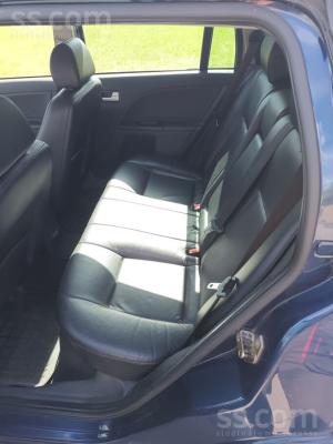 Blue Ford Mondeo 2003 in Riga, with an engine capacity of 2.00 L and mileage of 222 thousand km for 600 €, photo 6 on AUTOMOTO.COM.LV
