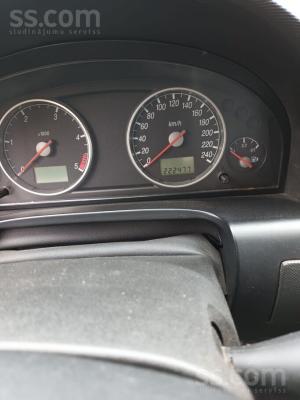 Blue Ford Mondeo 2003 in Riga, with an engine capacity of 2.00 L and mileage of 222 thousand km for 600 €, photo 8 on AUTOMOTO.COM.LV