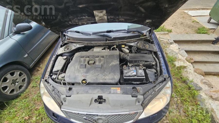 Blue Ford Mondeo 2005 in Riga, with an engine capacity of 2.00 L and mileage of 198 thousand km for 700 €, photo 9 on AUTOMOTO.COM.LV