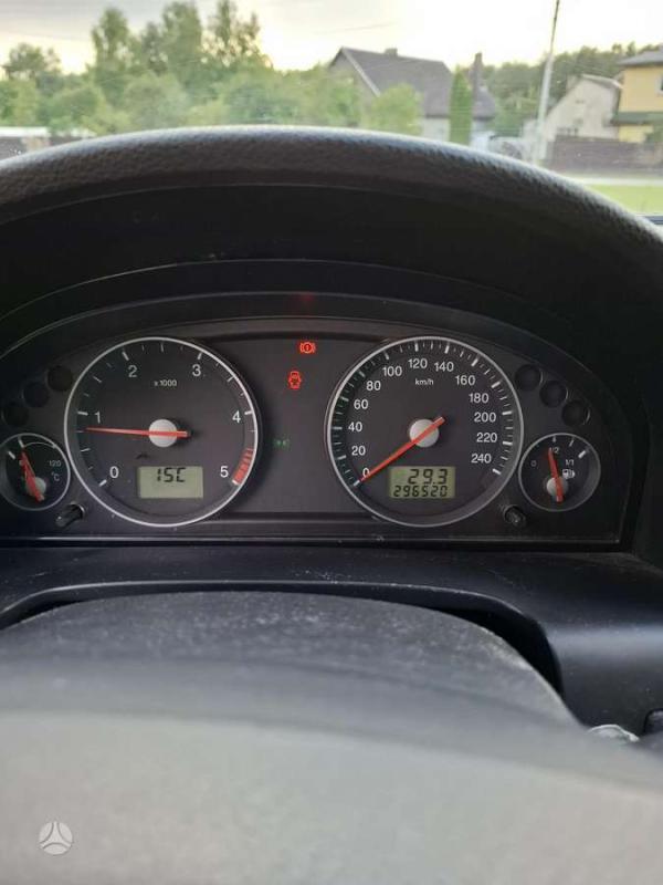Blue Ford Mondeo 2006 in Vilnius, with an engine capacity of 2.00 L and mileage of 290 thousand km for 900 €, photo 6 on AUTOMOTO.COM.LV