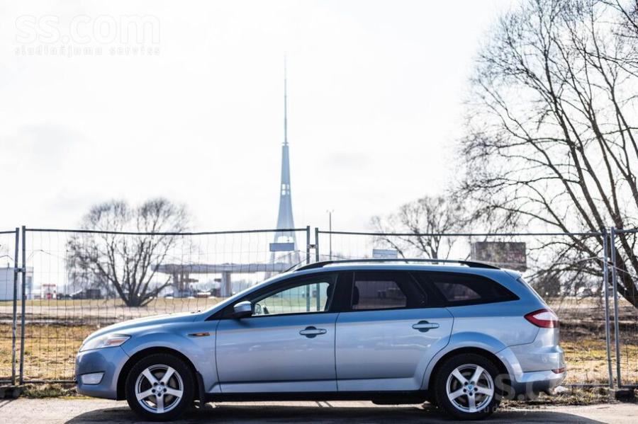 Zils Ford Mondeo 2007 Rīga, ar dzinēja tilpumu 2.00 L un nobraukumu 338 tūkst. km par 2990 €, foto 5 vietnē AUTOMOTO.COM.LV