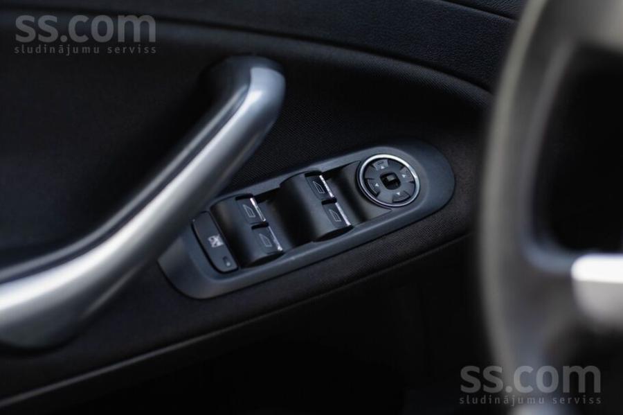 Zils Ford Mondeo 2007 Rīga, ar dzinēja tilpumu 2.00 L un nobraukumu 338 tūkst. km par 2990 €, foto 14 vietnē AUTOMOTO.COM.LV