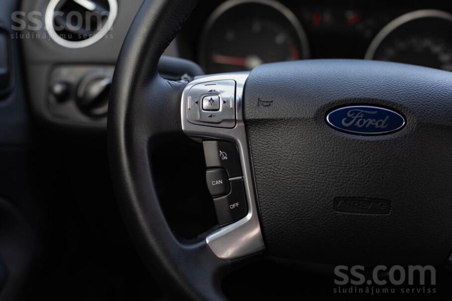 Zils Ford Mondeo 2007 Rīga, ar dzinēja tilpumu 2.00 L un nobraukumu 338 tūkst. km par 2990 €, foto 17 vietnē AUTOMOTO.COM.LV